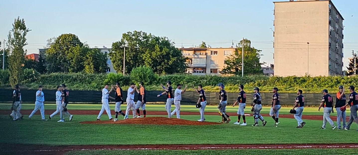 Nueva victoria para Astros Valencia en la segunda jornada de la ...