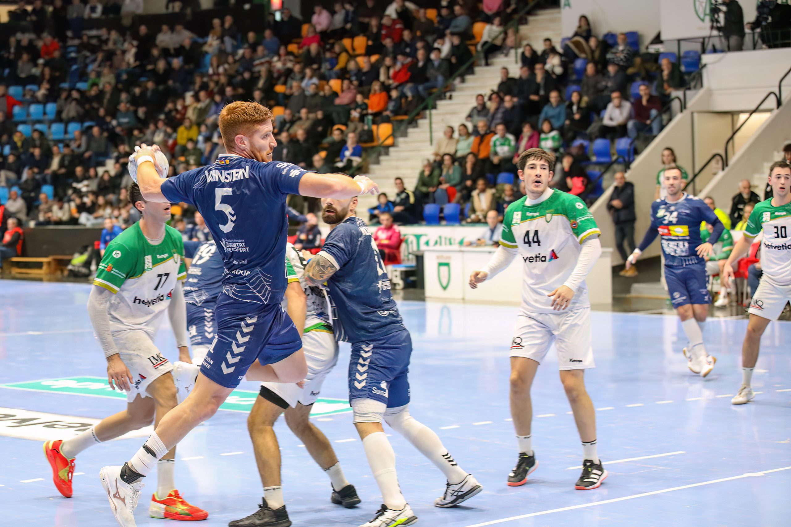 Renovación de Pablo Vainstein por TM Benidorm - El Polideportivo CV